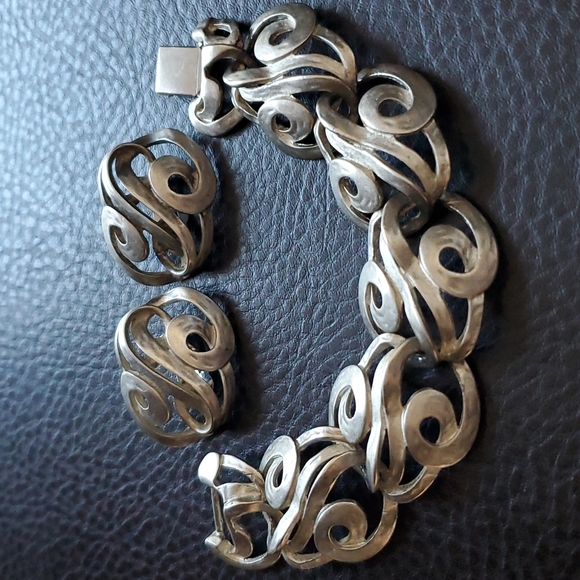Erwin Pearl | Jewelry | Vtg Erwin Pearl Bracelet Clip Earring Set ...